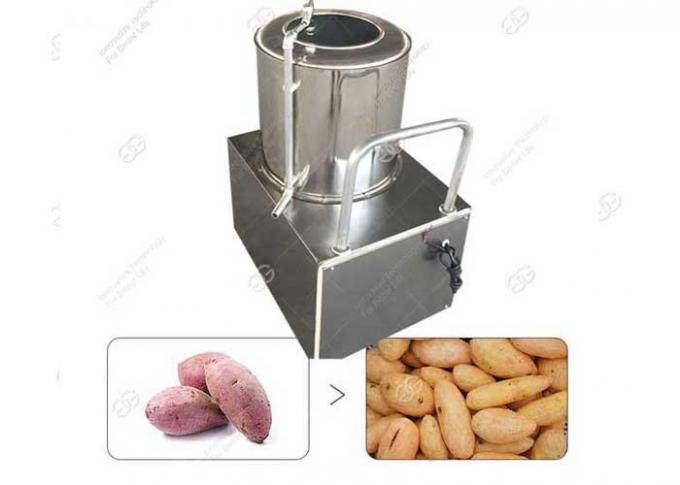 Lavagem da cenoura da batata e casca dois em uma pequena escala da máquina